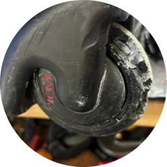 キャスター破損 | スーツケース修理王